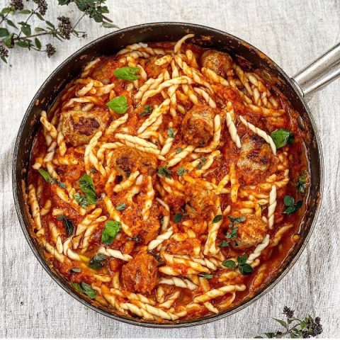 Hidden Vegetable Pasta Sauce - Anna's Family Kitchen